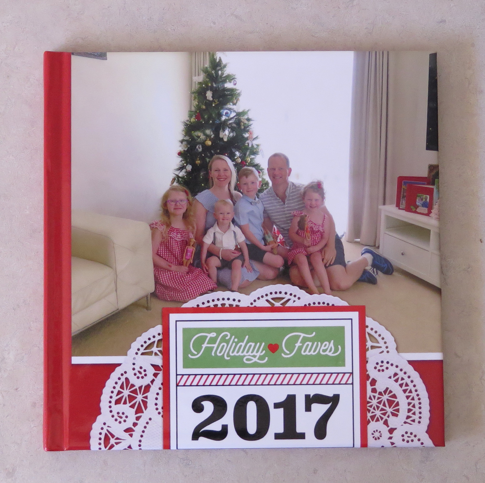 Christmas Album Flip Through: Holiday Faves 2017 - Digital Scrapbooking HQ